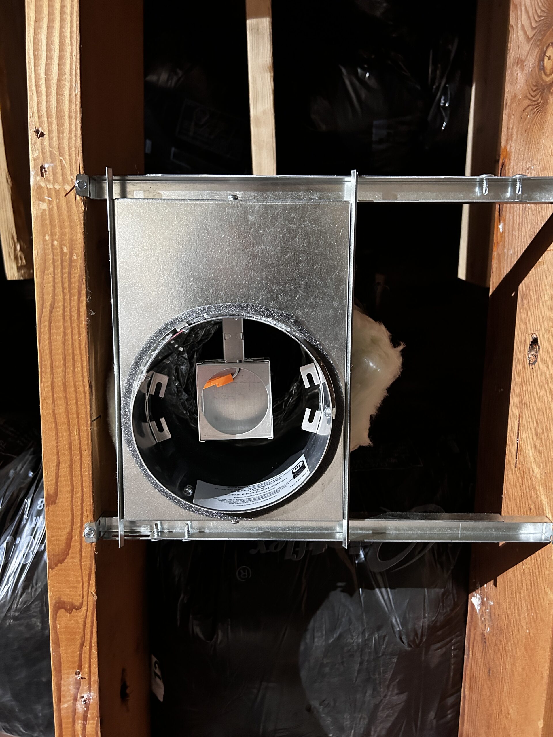 Fusion Air 6-inch Straight Downlight with Integrated Air Diffusion ...